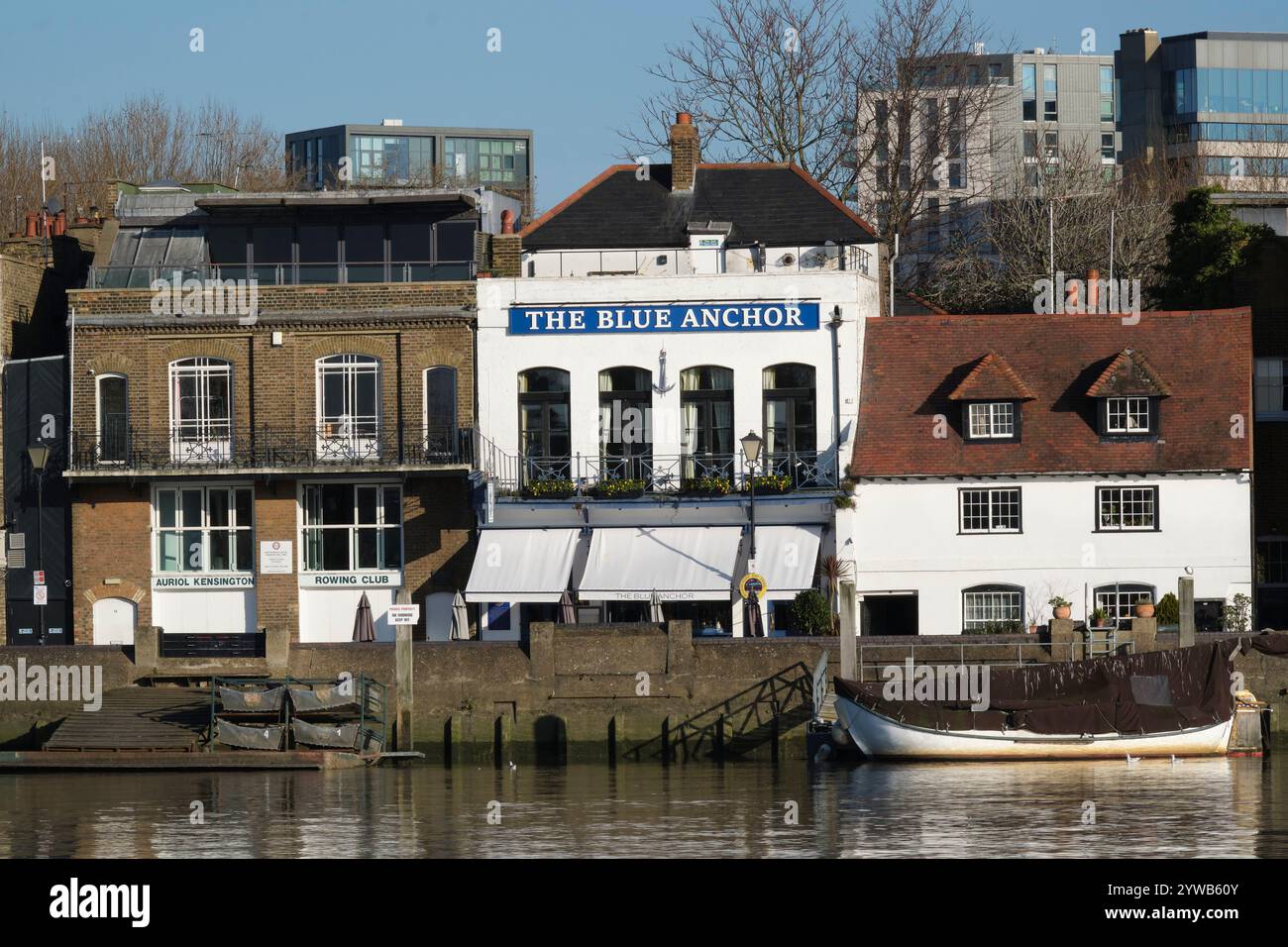 Stretch of Thames path from Hammersmith Bridge to Barnes, London,UK ...
