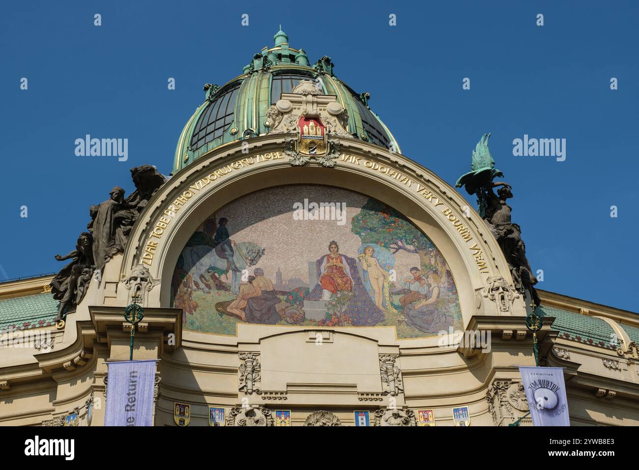 Municipal House, Prague's Finest Example of Art Nouveau Architecture ...