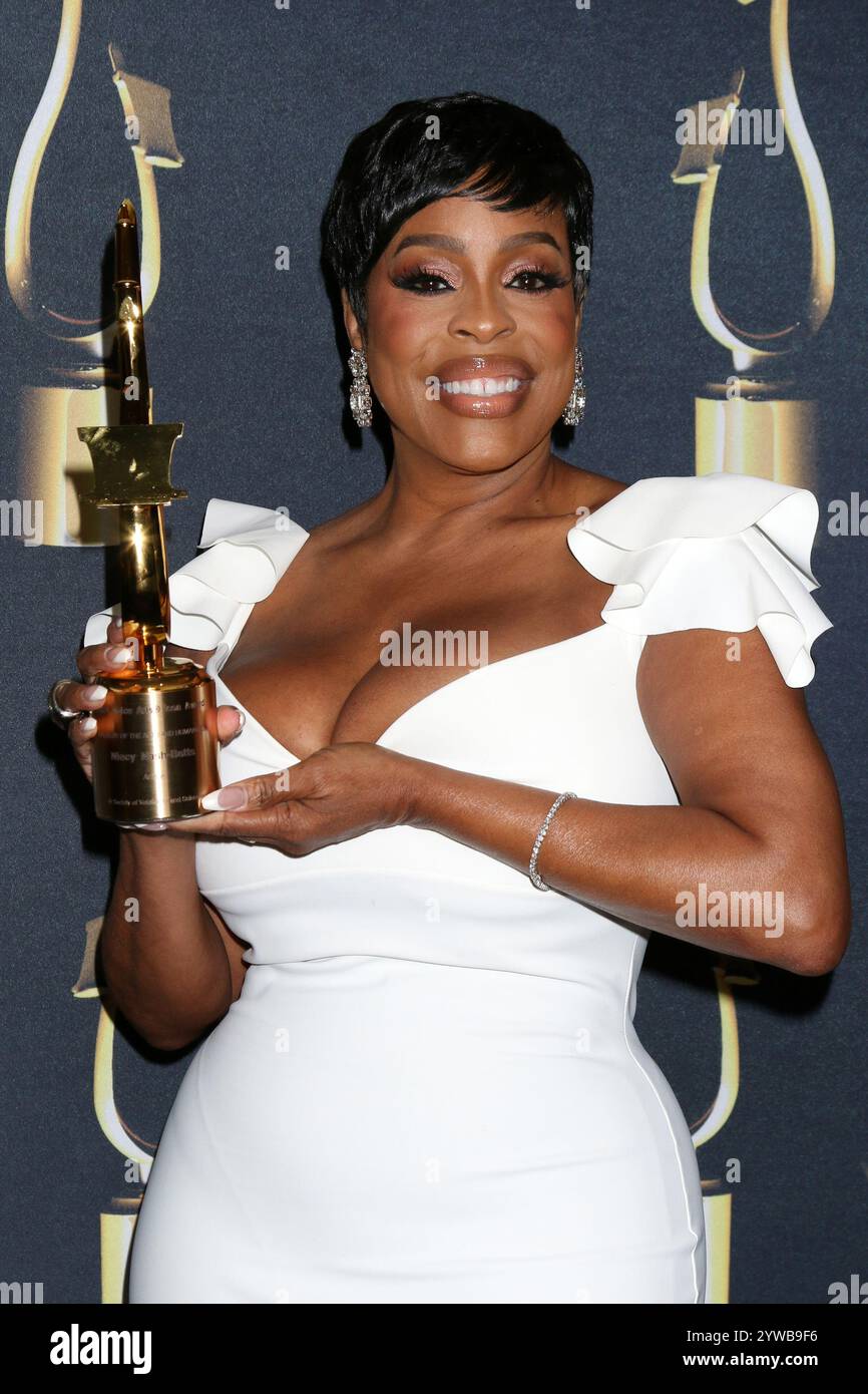 Beverly Hills, USA. 08th Dec, 2024. SAN DIEGO - DEC 8: Niecy Nash-Betts ...