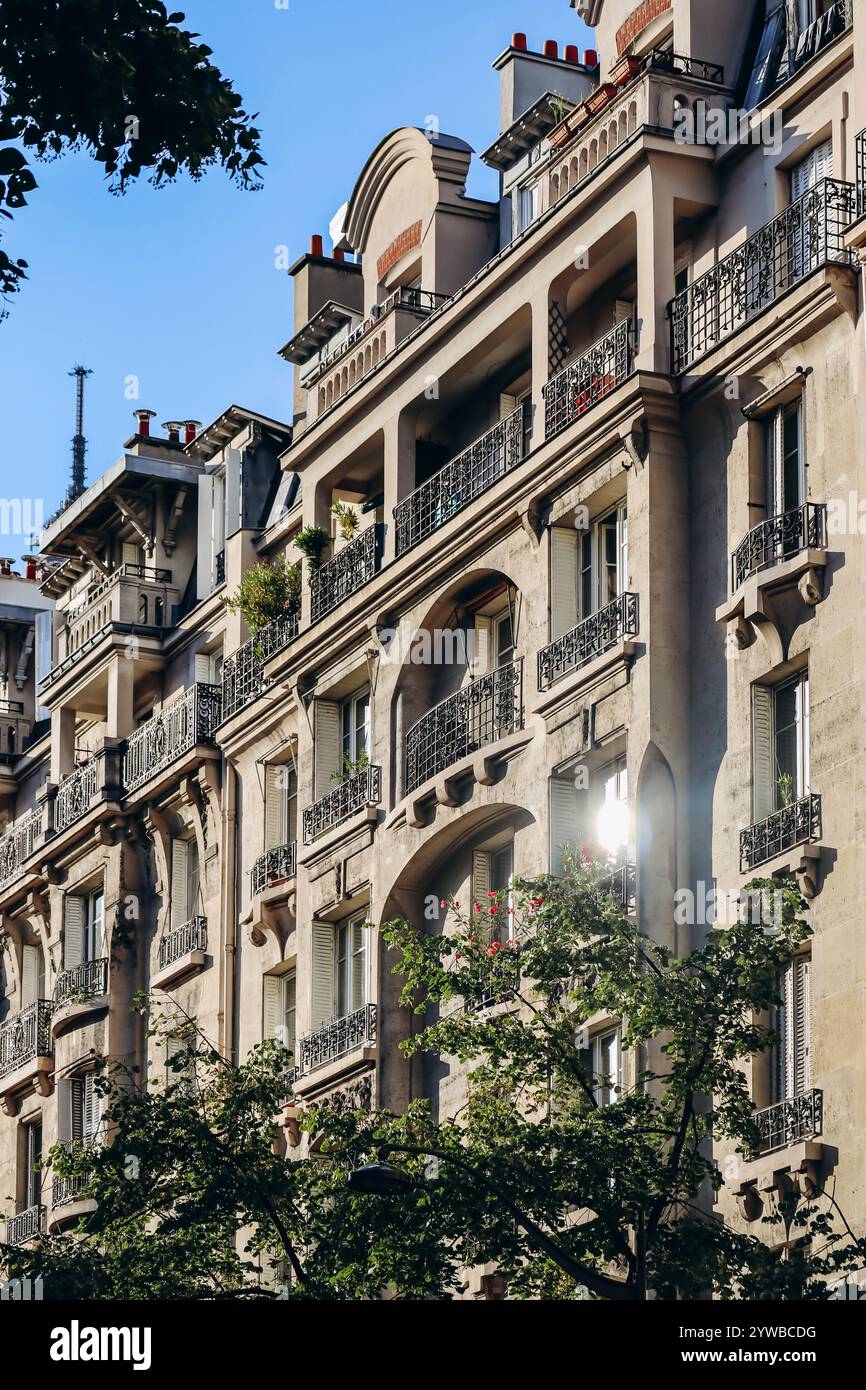 Haussmannian hi-res stock photography and images - Alamy