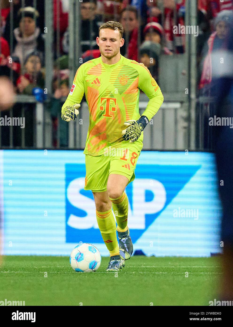 Daniel Peretz, FCB 18 in the match FC BAYERN MUENCHEN - 1.FC HEIDENHEIM ...