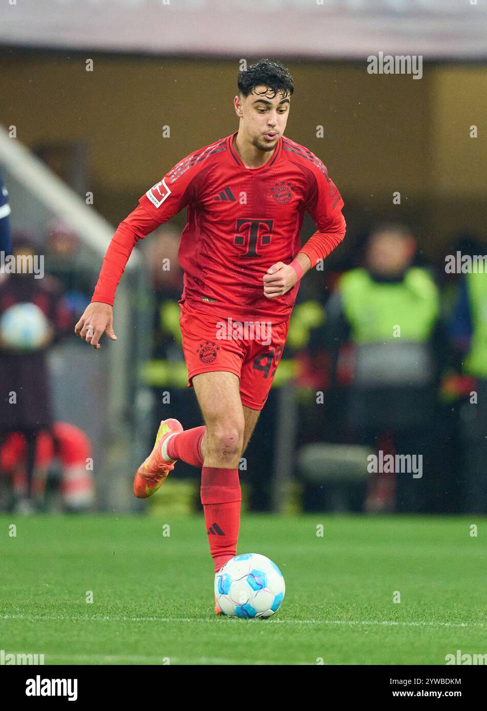 Aleksandar Pavlovic, FCB 45 in the match FC BAYERN MUENCHEN - 1.FC ...