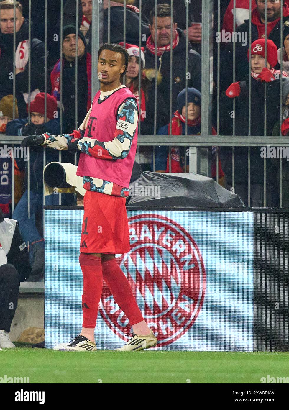 Jonah Kusi-Asare, FCB 41 in the match FC BAYERN MUENCHEN - 1.FC HEIDENHEIM 4-2 on Dec 7, 2024 in ...