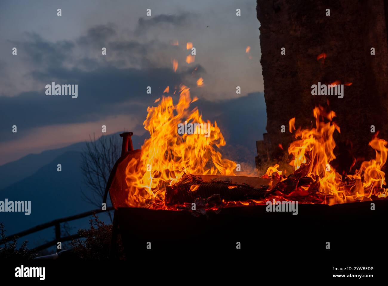 Fiery and lively hi-res stock photography and images - Alamy