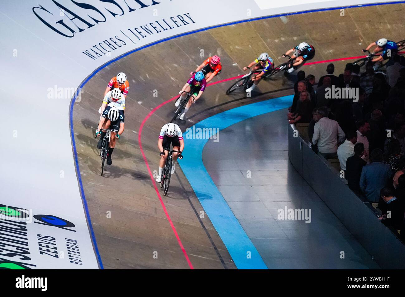 Rotterdam - Nienke Dullemond in front during the Wieler zesdaagse ...