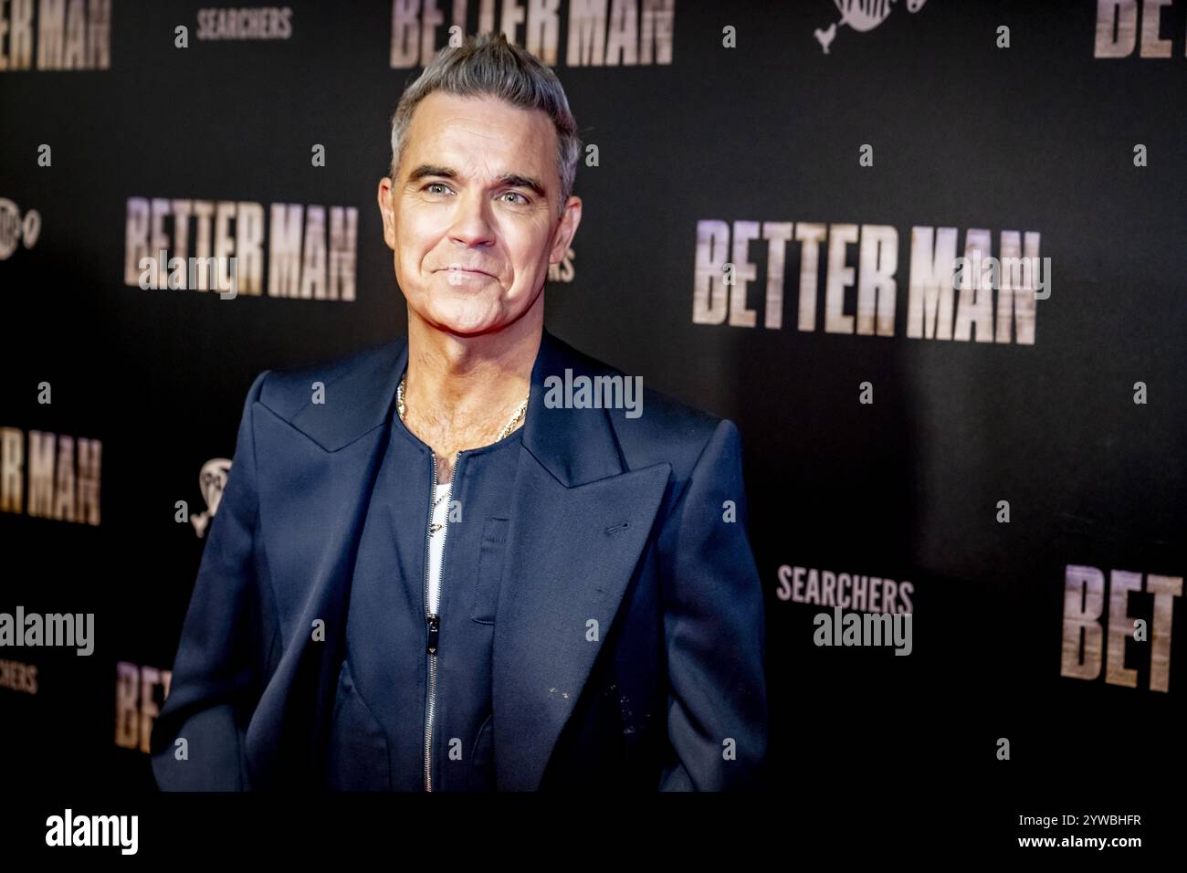 AMSTERDAM - Robbie Williams on the carpet during the premiere at Royal ...