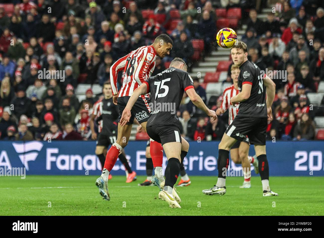 Wilson Isidor of Sunderland heads at goal during the Sky Bet Championship match Sunderland vs ...