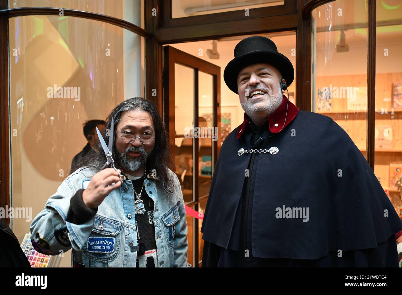 To coincide with the exhibition, Murakami took over the Gagosian ...