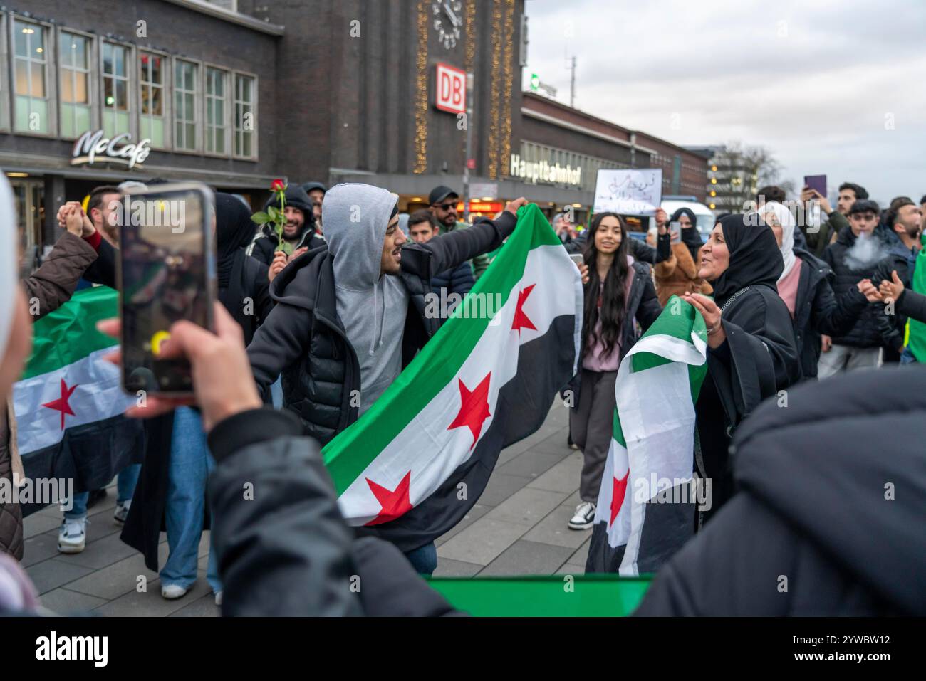 Syrians women celebrate the end of the Assad regime after the change of ...