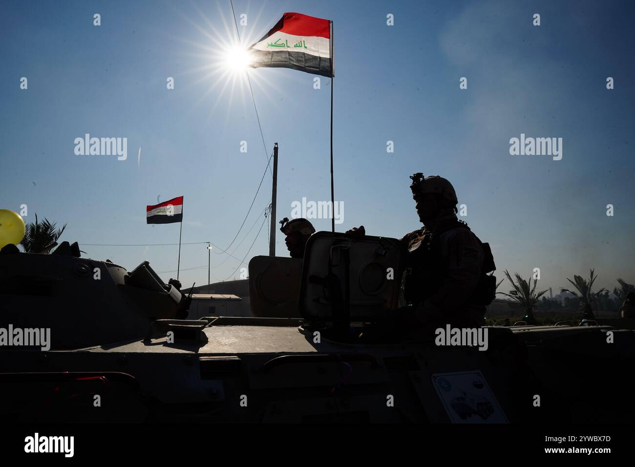 Isis militants parade hi-res stock photography and images - Alamy