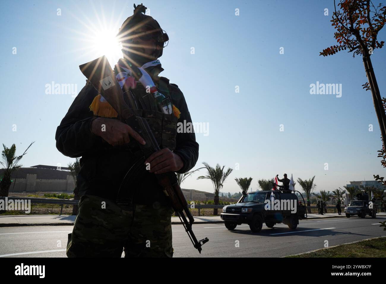 Isis militants parade hi-res stock photography and images - Alamy