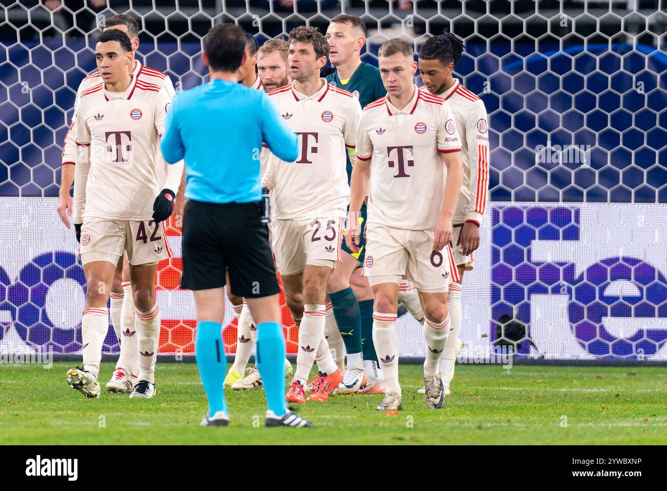 Gelsenkirchen, Germany. 10th Dec, 2024. GELSENKIRCHEN, GERMANY - DECEMBER 10: Thomas Muller of ...