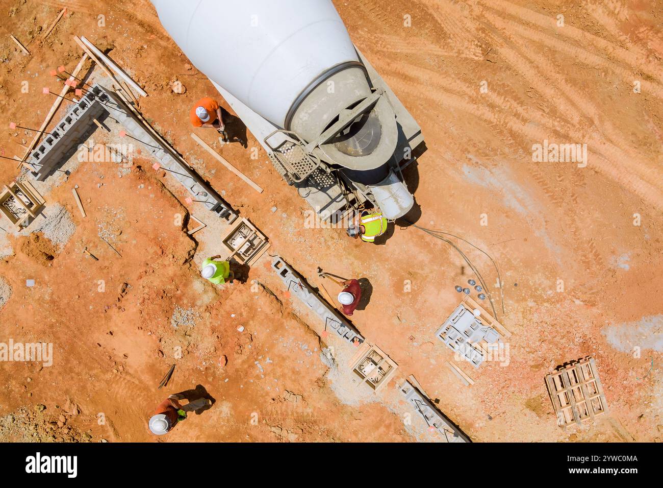 Prefabricated foundation forms hi-res stock photography and images - Alamy