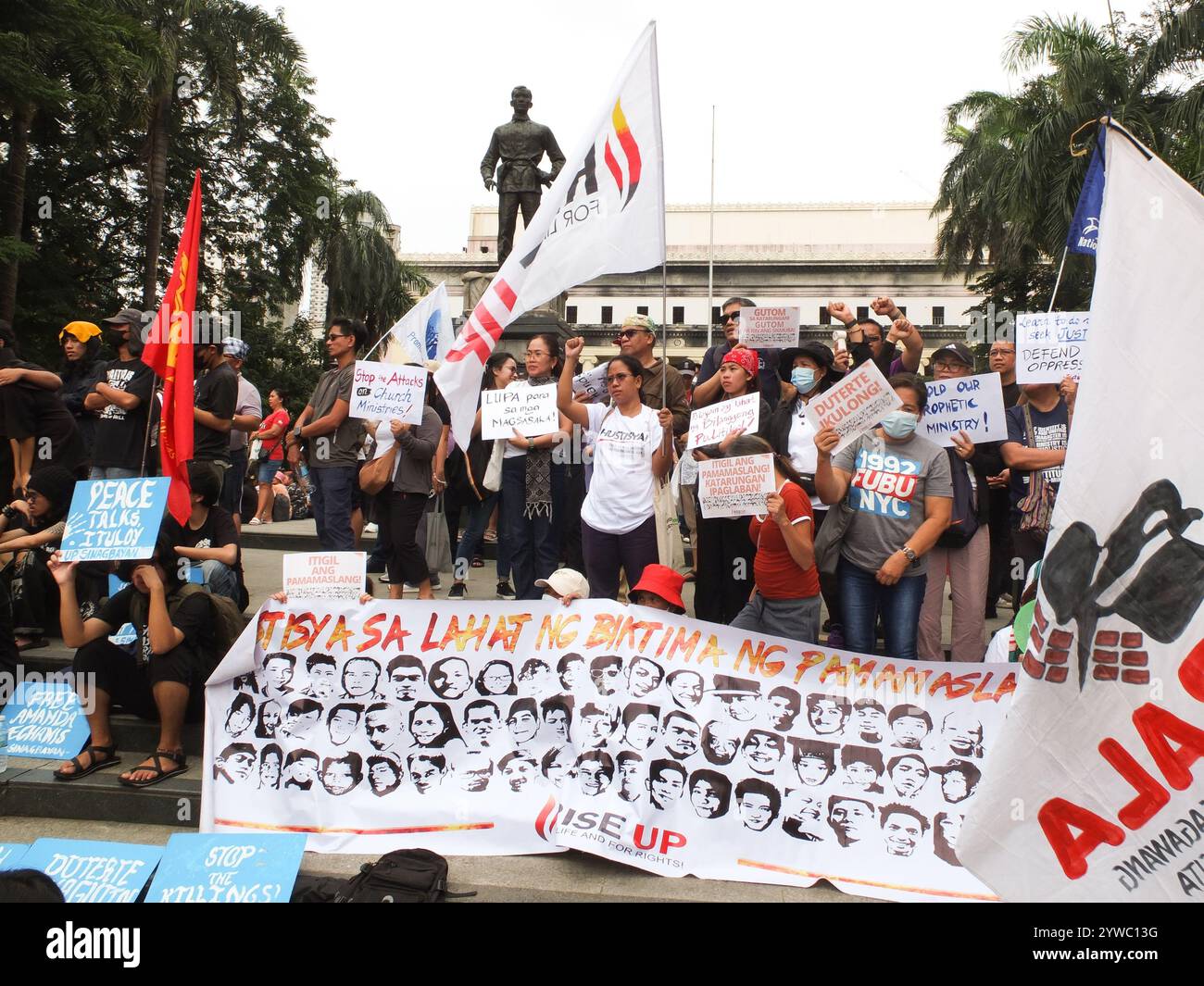 Protesters converge at Liwasang Bonifacio commemorating International ...