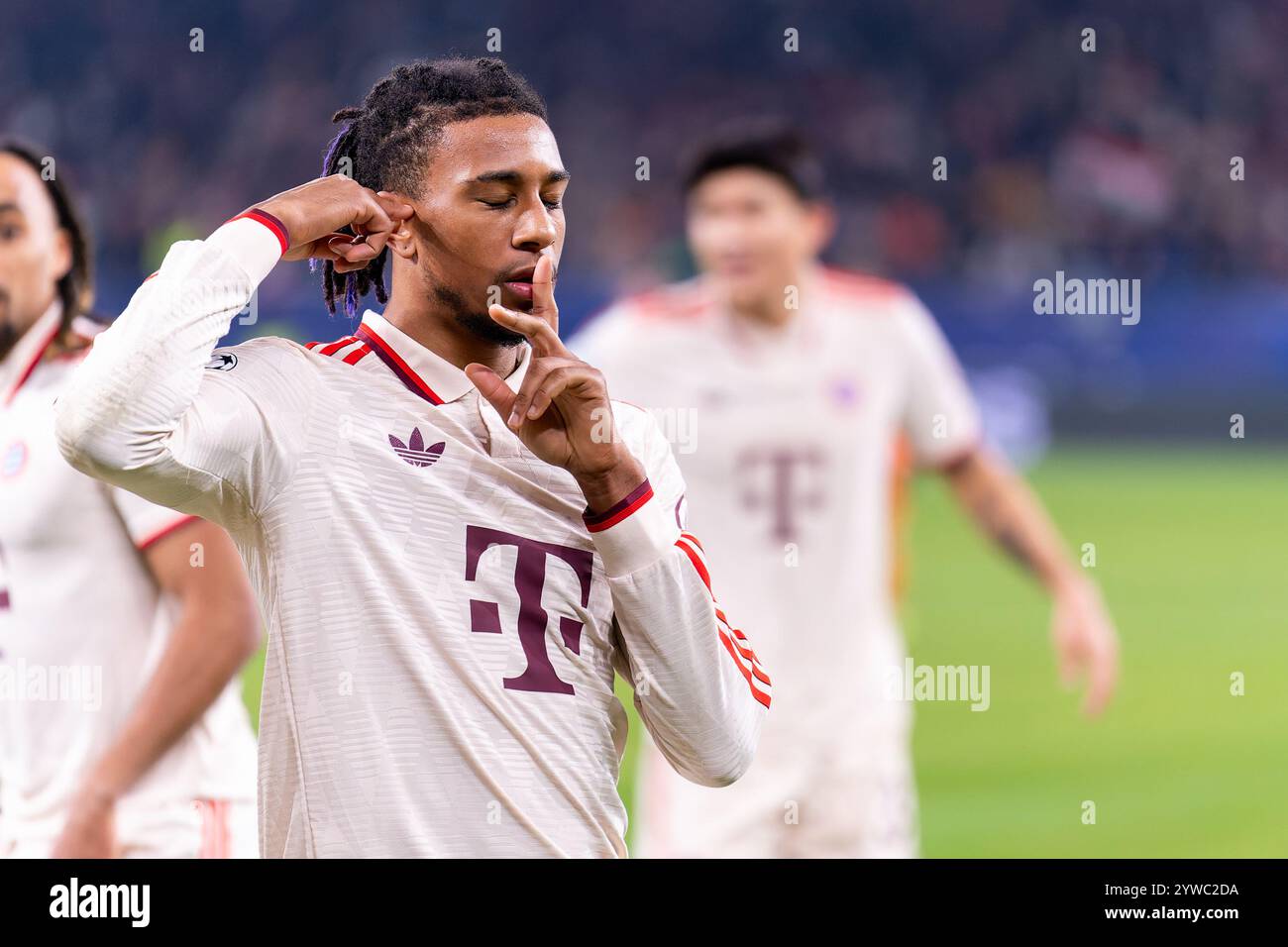 GELSENKIRCHEN, GERMANY - DECEMBER 10: Michael Olise of FC Bayern ...