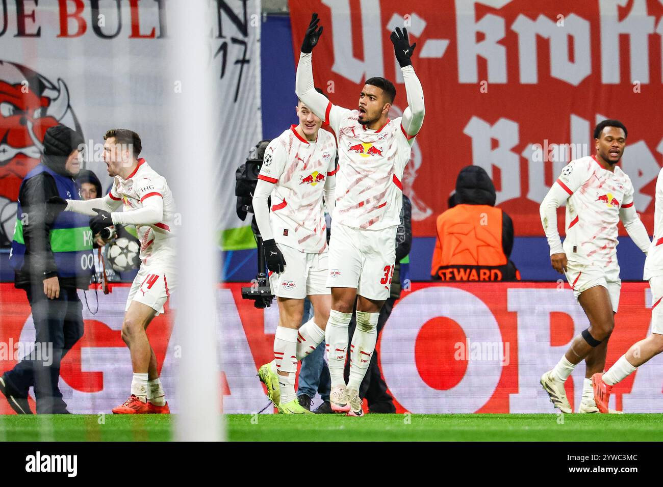 Leipzig, Germany. 10th Dec, 2024. Soccer: Champions League, RB Leipzig ...