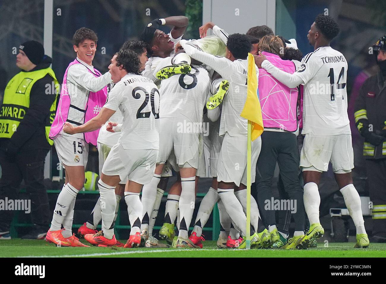 Real Madrid's Jude Bellingham celebrates after scoring 1-3 during the ...