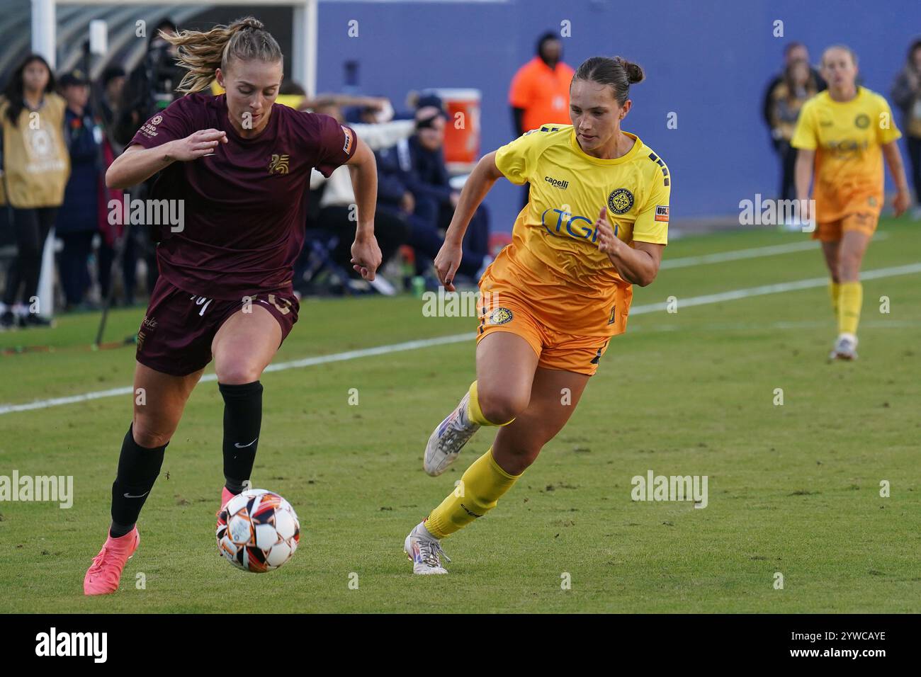 Dallas, Texas, USA. 8th Dec, 2024. Allie Thornton #20 of Dallas Trinity ...