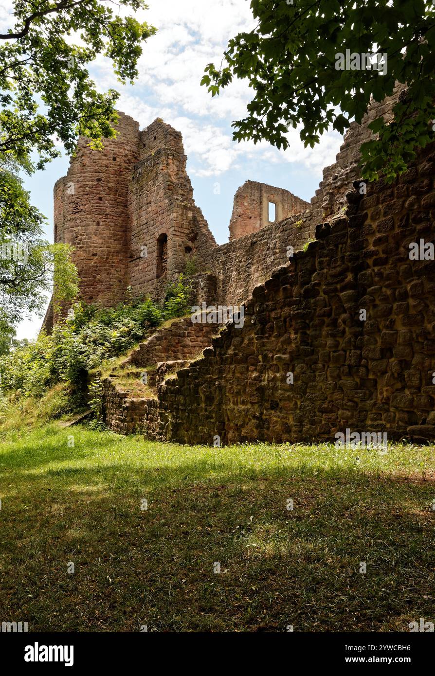 Zřícenina hradu Pecka / Pecka Castle Ruins Stock Photo - Alamy