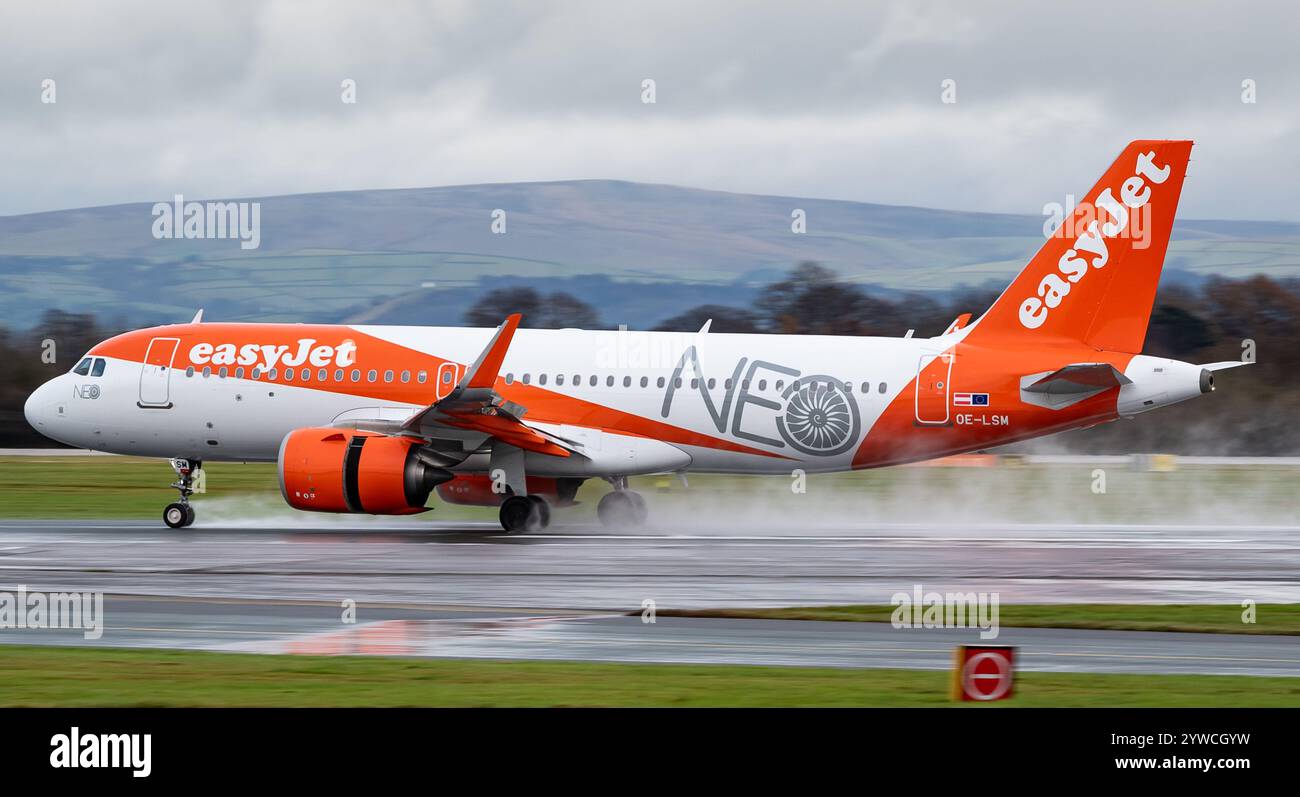 easyJet Airbus A320-251N OE-LSM lands at Manchester Airport, Monday 2nd ...