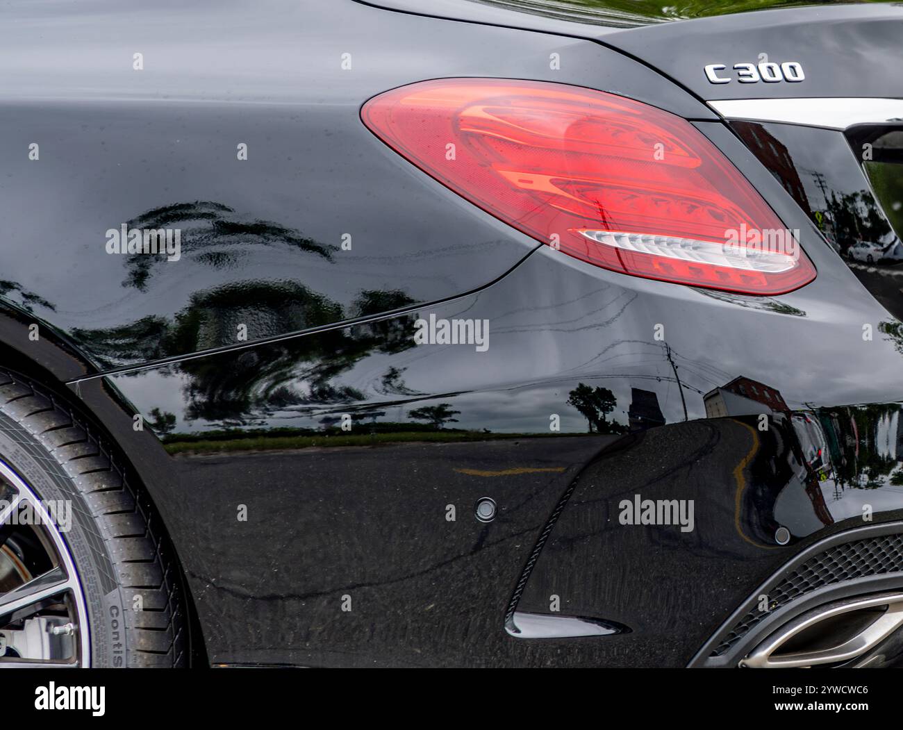 Mercedes c 300 sedan hi-res stock photography and images - Alamy