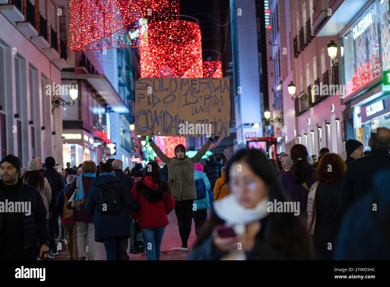 Homeless person begging crowd hi-res stock photography and images - Alamy