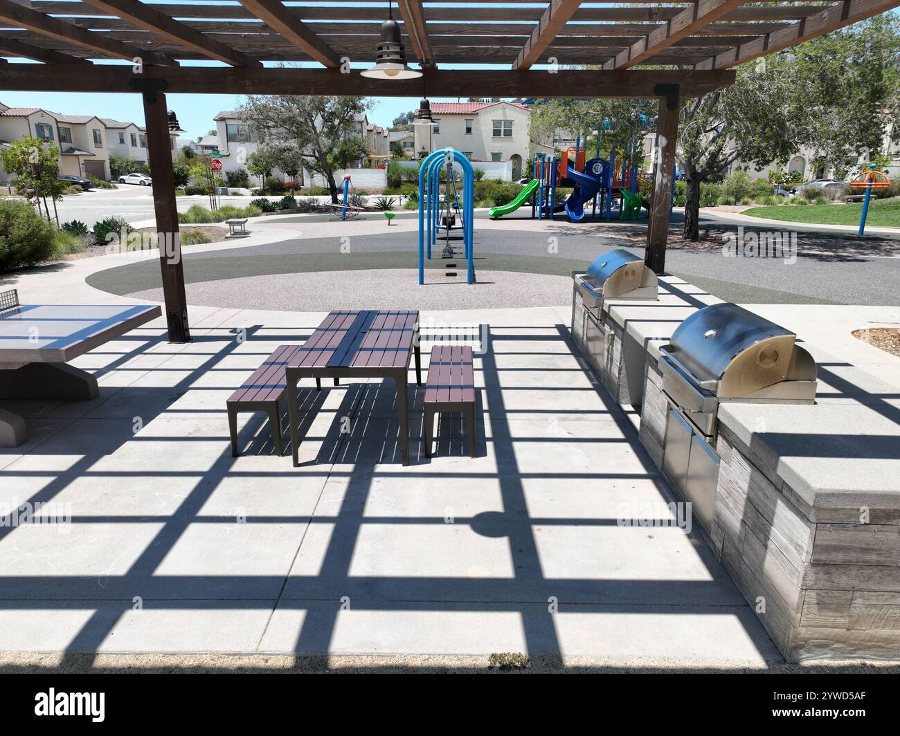 Covered gathering area in community park with picnic tables, Escondido ...
