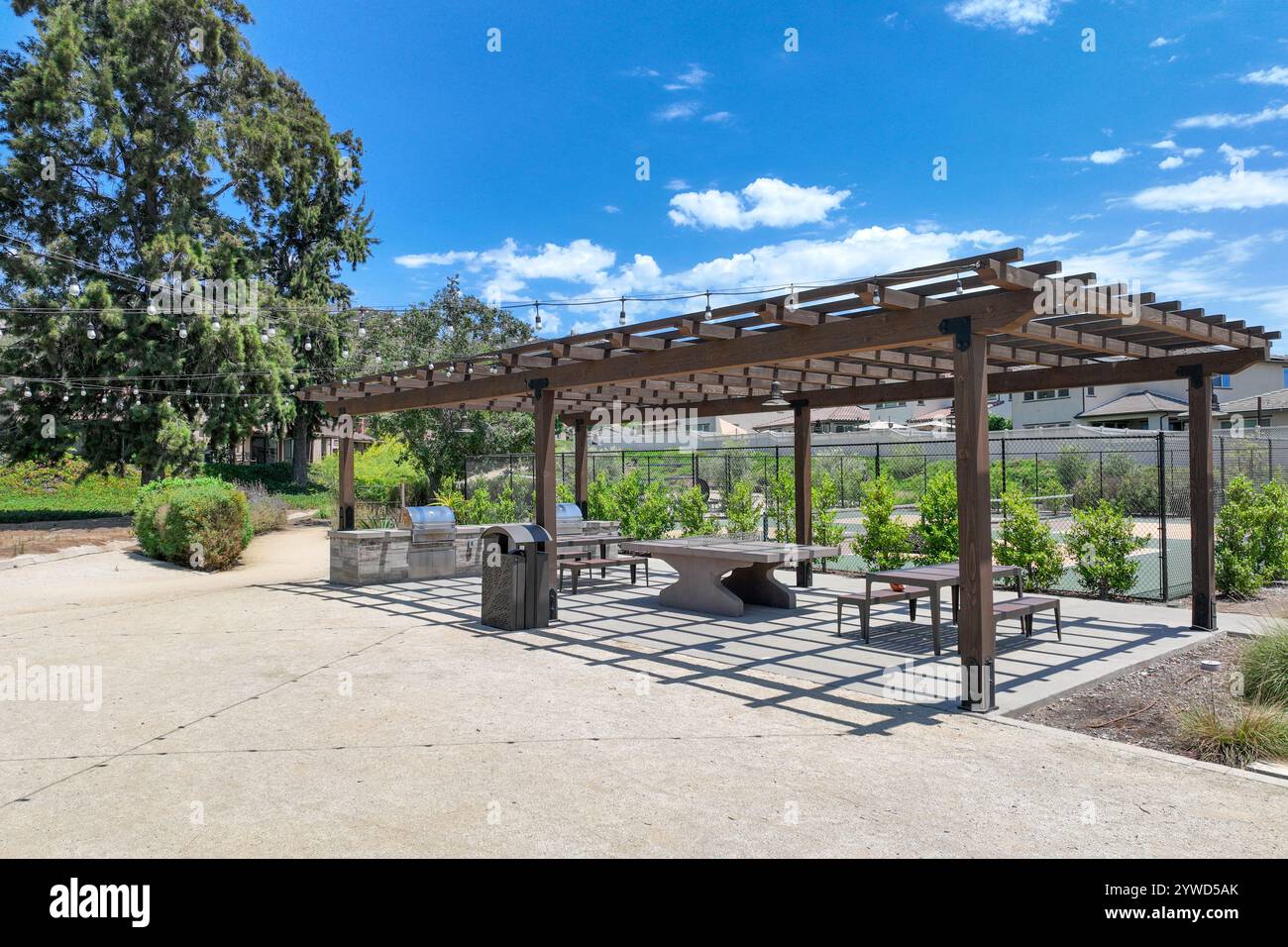 Covered gathering area in community park with picnic tables, Escondido ...