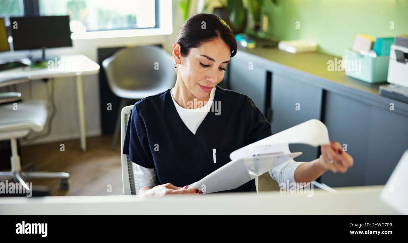 Admin assistant at hospital hi-res stock photography and images - Alamy