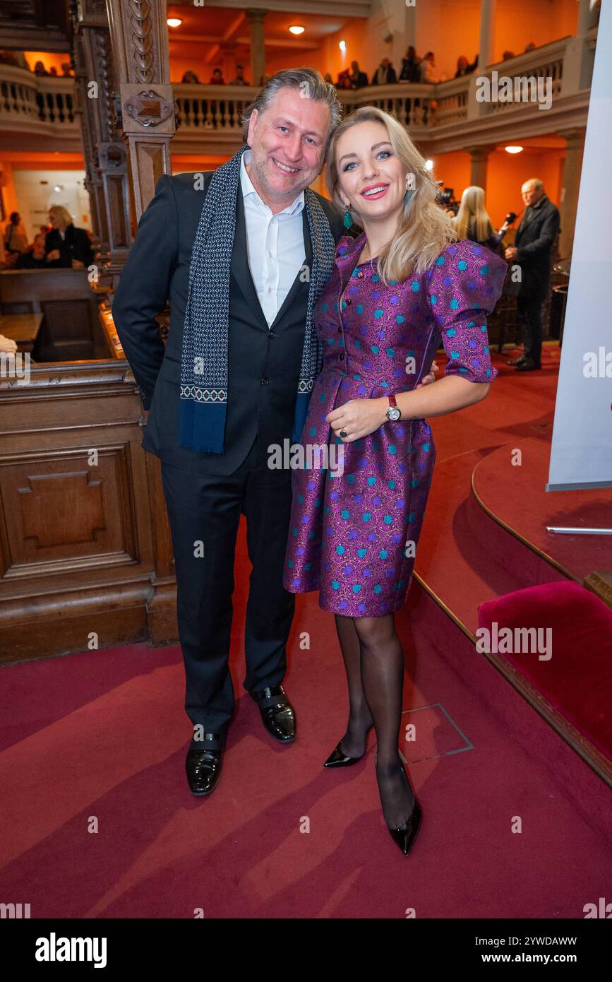Christmas in vienna concert hi-res stock photography and images - Alamy