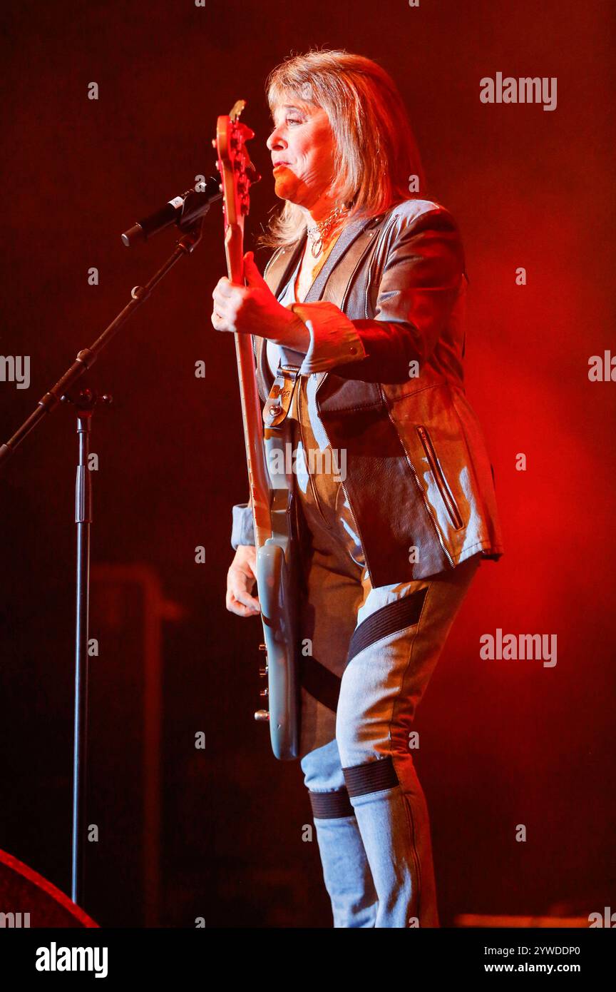 Suzi Quatro live bei einem Konzert ihrer Wold Tour 2024 im Tanzbrunnen ...