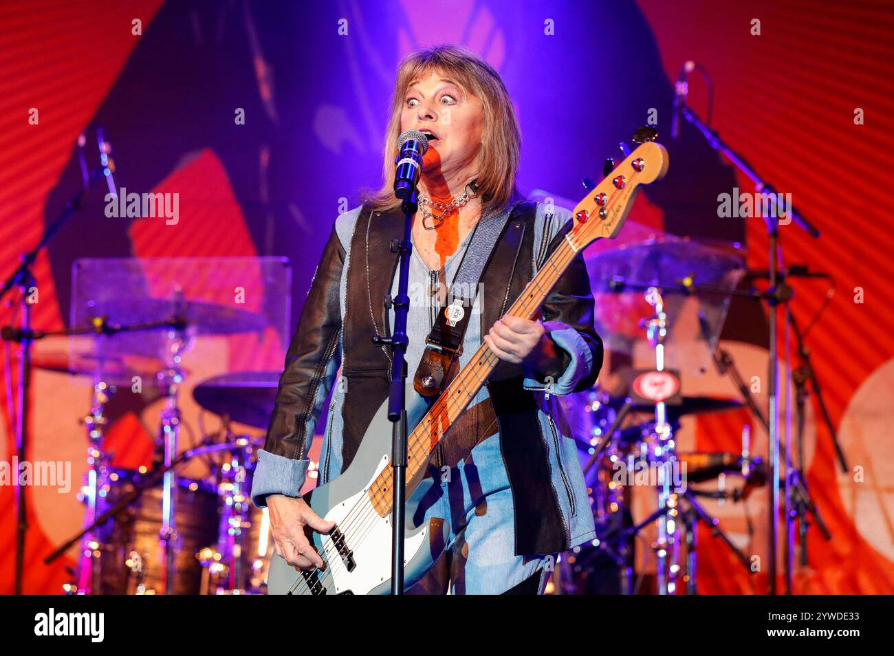 Suzi Quatro live bei einem Konzert ihrer Wold Tour 2024 im Tanzbrunnen ...
