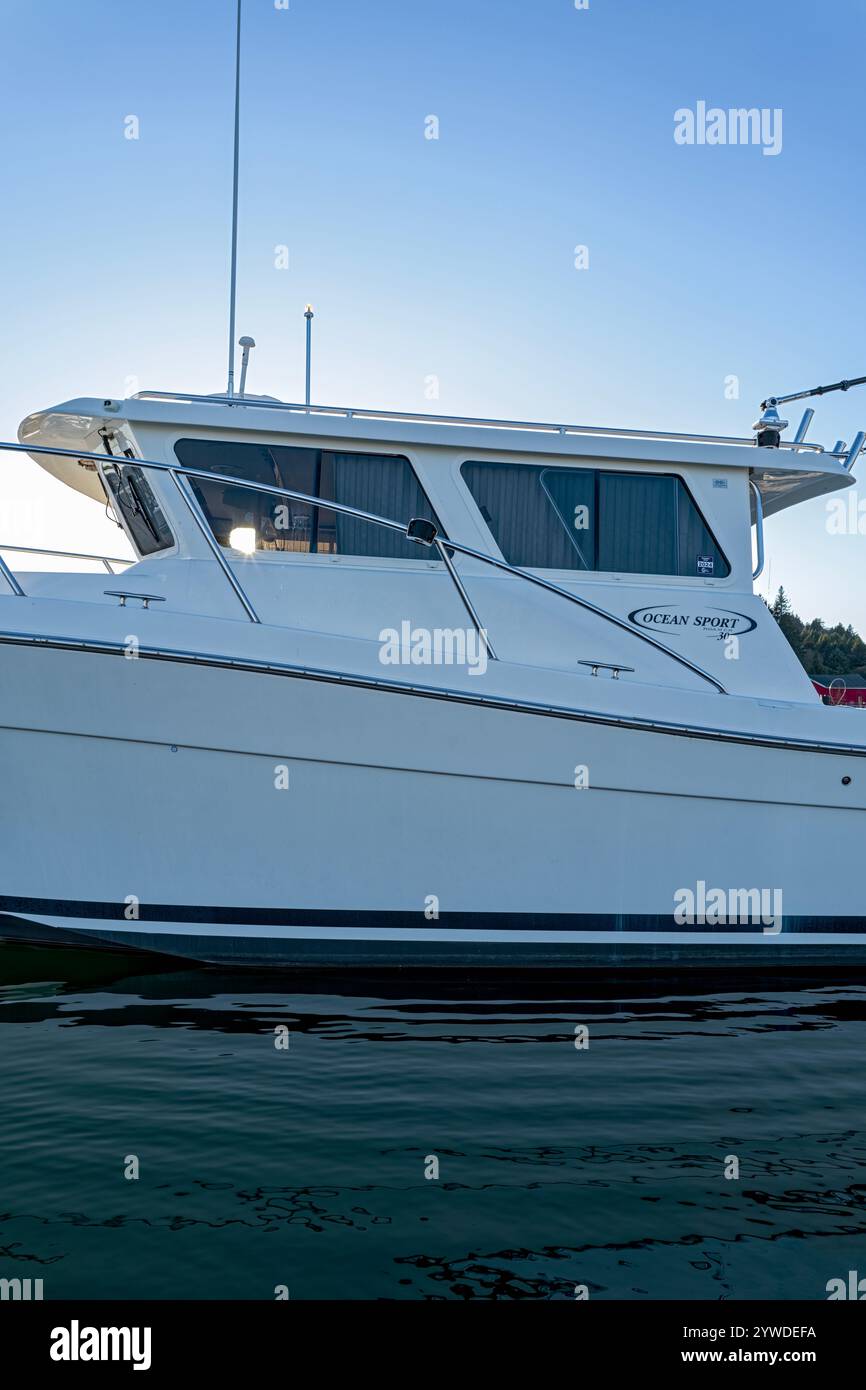 The cabin of an Ocean Sport 30 Roamer docked in the harbor marina in ...