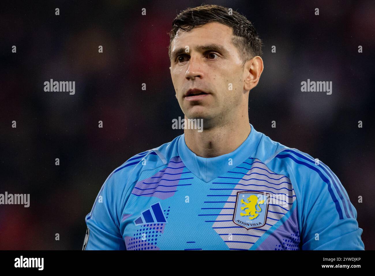 Emiliano martínez goalkeeper aston hi-res stock photography and images ...