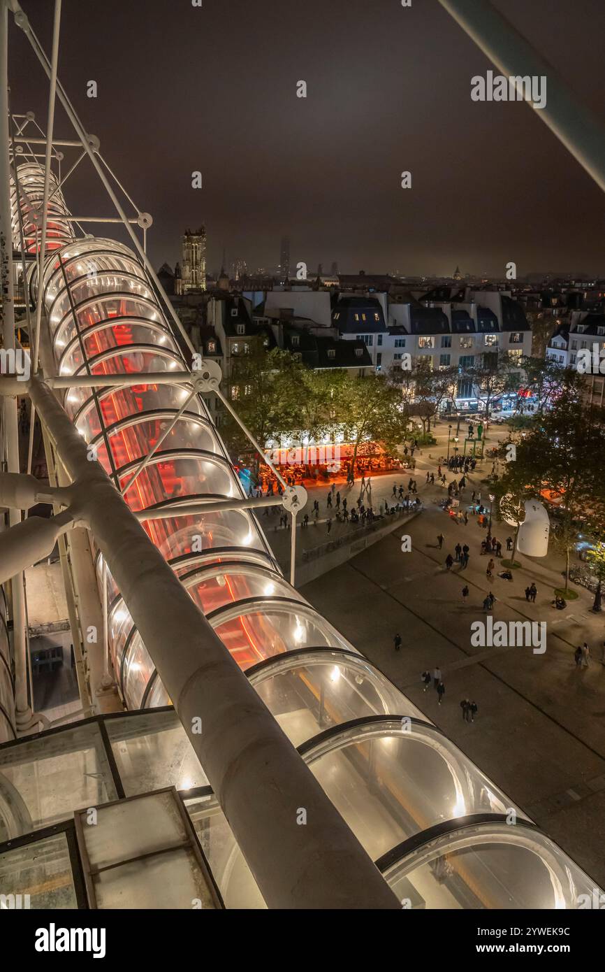 Paris, France - 05 09 2024: The Centre Pompidou: Panoramic View of ...