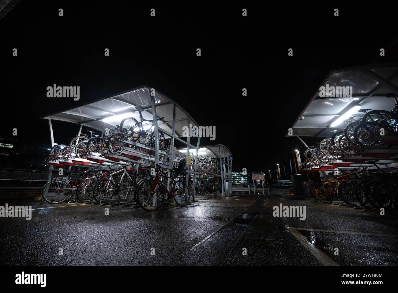 Secure cycle bicycle parking park racks hi-res stock photography and ...