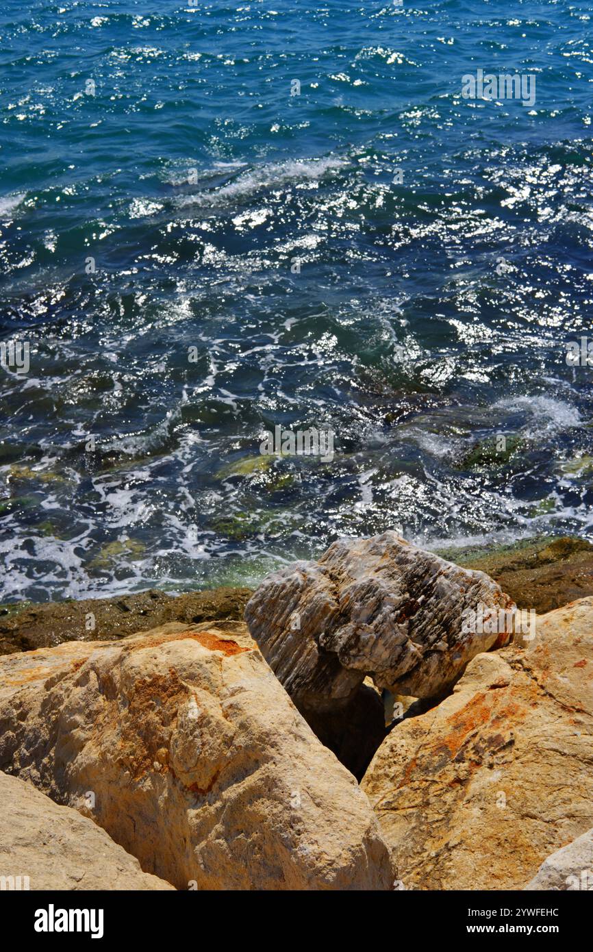 Waves bursting over rocks hi-res stock photography and images - Alamy