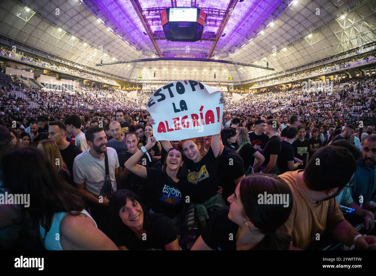 Spanish singers Estopa (David Munoz and Jose Munoz) performs on stage ...
