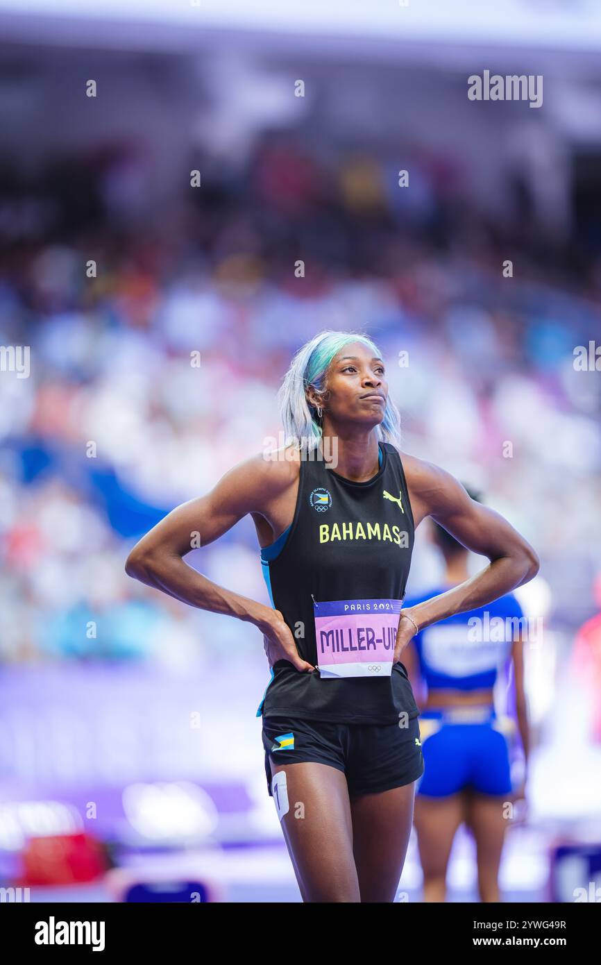 Shaunae Miller-Uibo participating in the 400 meters at the Paris 2024 ...