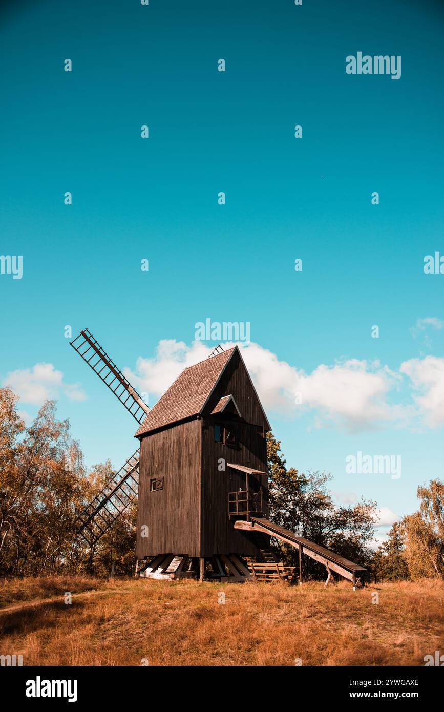 The Gülper See in the municipality of Havelaue is located about 70 kilometers west of Berlin on ...