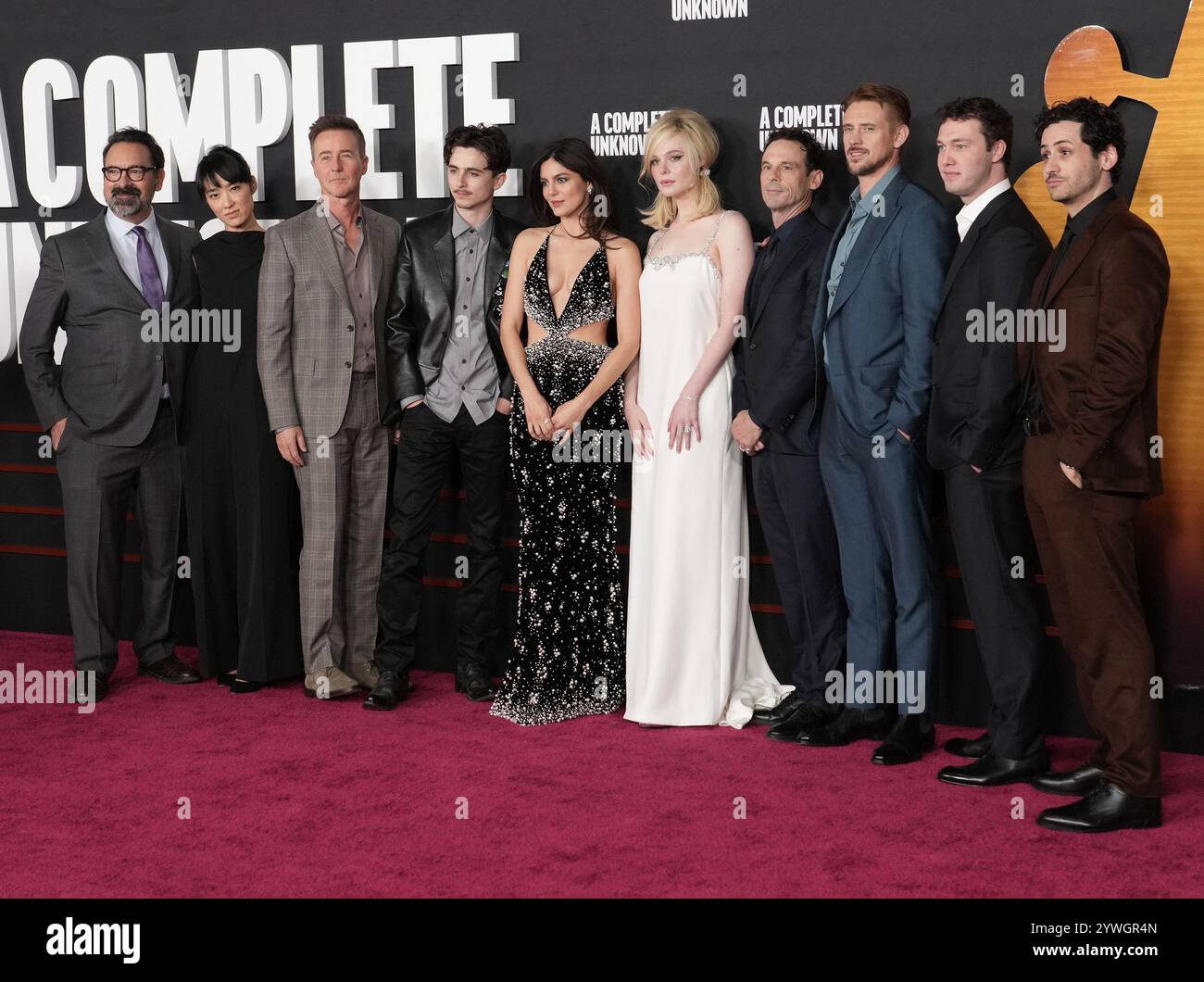 Los Angeles, USA. 10th Dec, 2024. (L-R) A COMPLETE UNKNOWN Cast & Crew ...