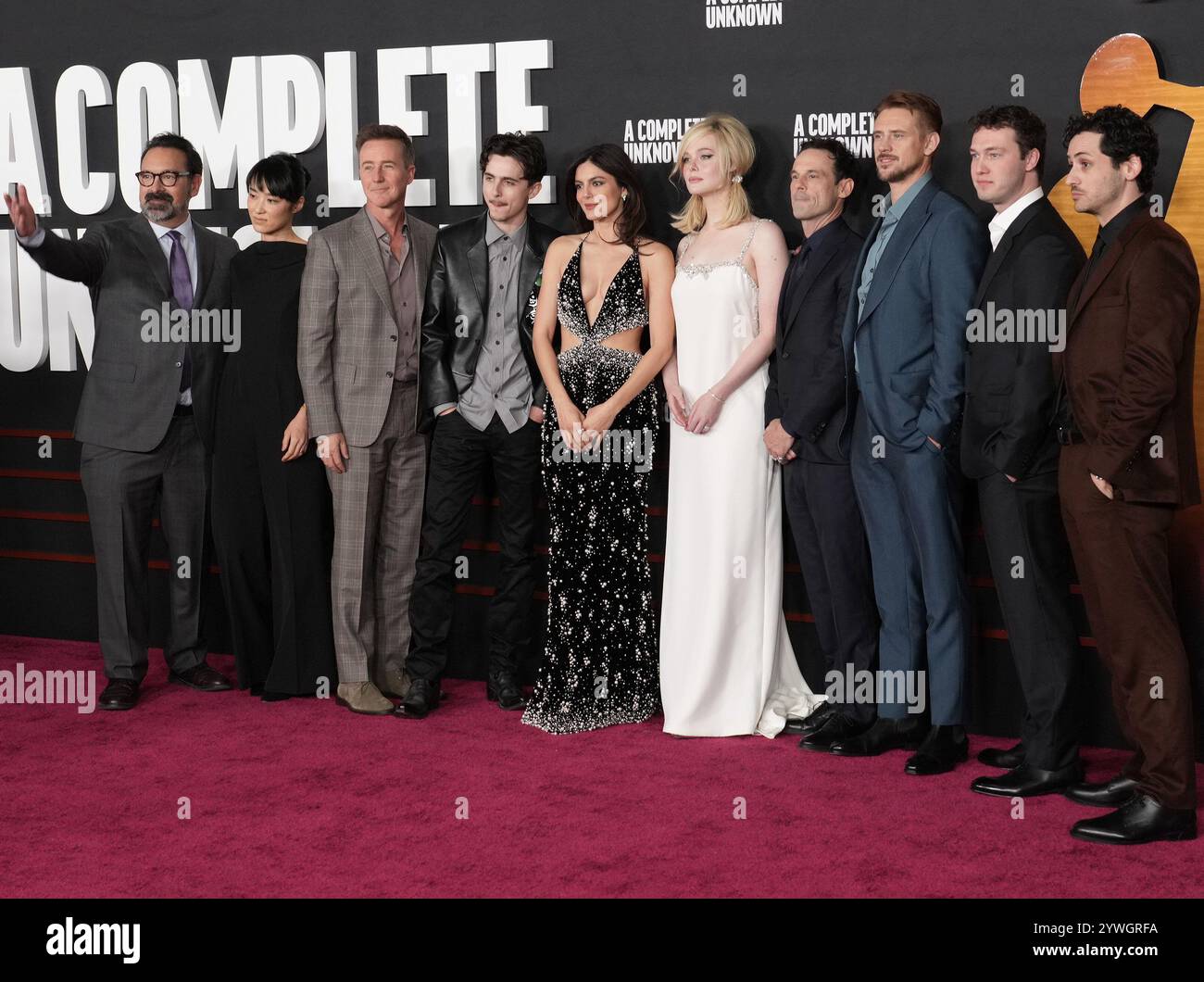 Los Angeles, USA. 10th Dec, 2024. (L-R) A COMPLETE UNKNOWN Cast & Crew ...