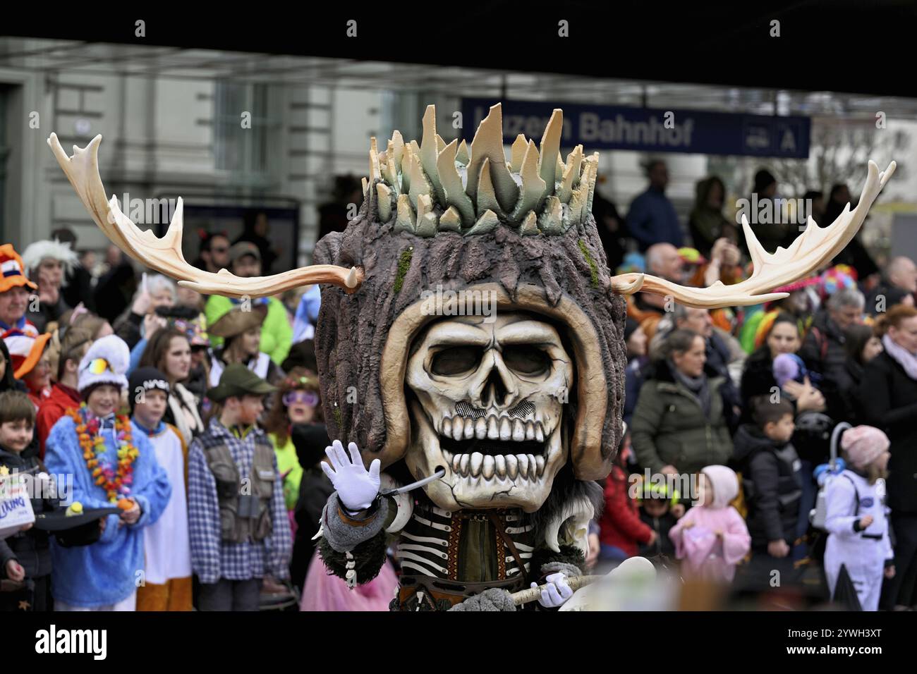 Parade 2024 attraction hi-res stock photography and images - Alamy