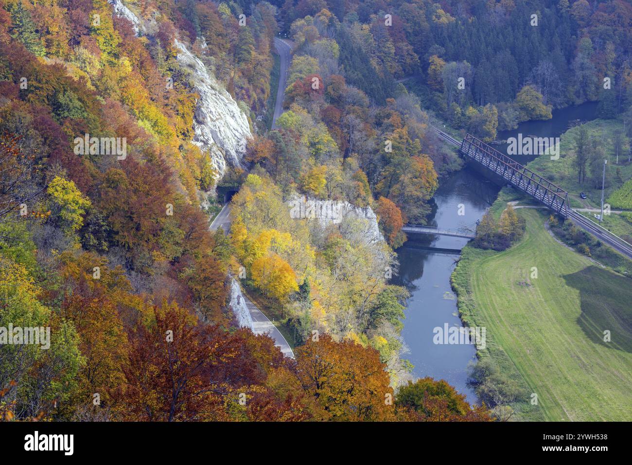 View from the Rauher Stein viewpoint into the upper Danube valley ...