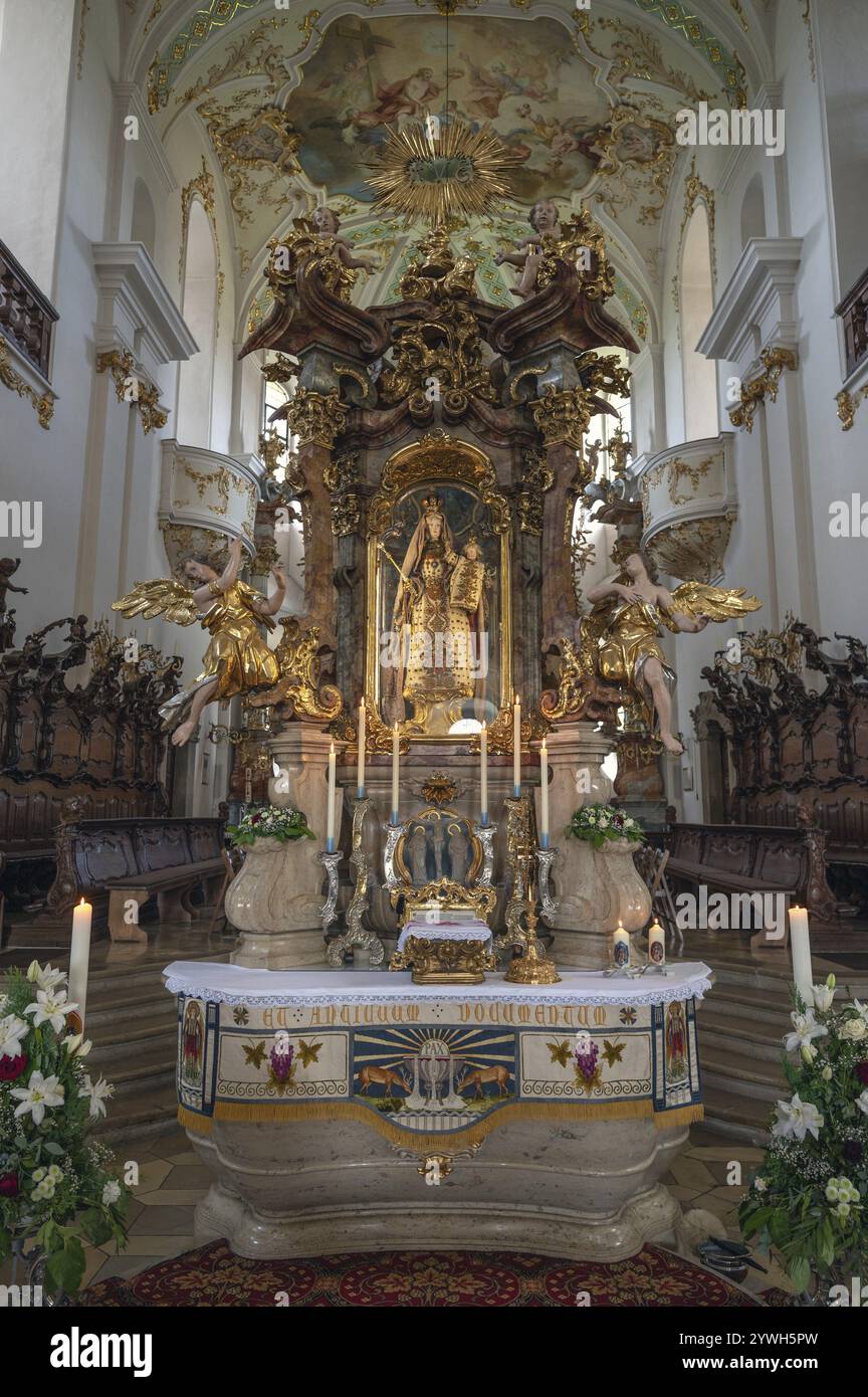 Altar of the Virgin Mary, altar of grace of the pilgrimage basilica ...