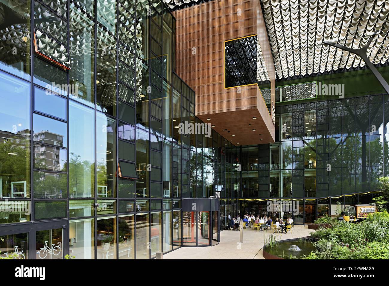 One main financial 200 hi-res stock photography and images - Alamy