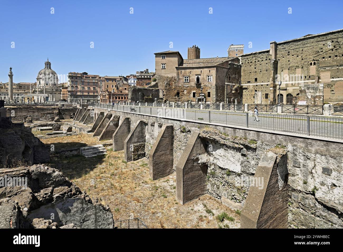 Archaeological site rome hi-res stock photography and images - Alamy