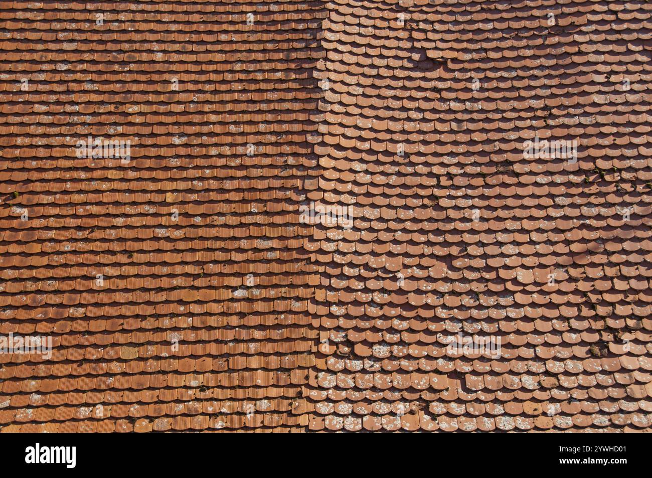 Red roof tiles background details hi-res stock photography and images ...