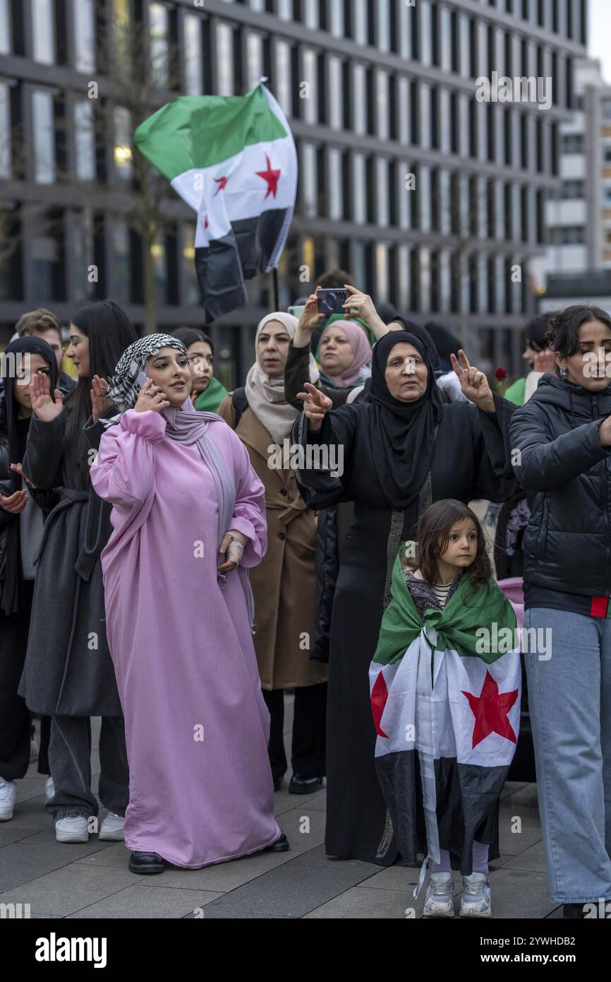 Syrian woman celebrate the end of the Assad regime after the change of ...