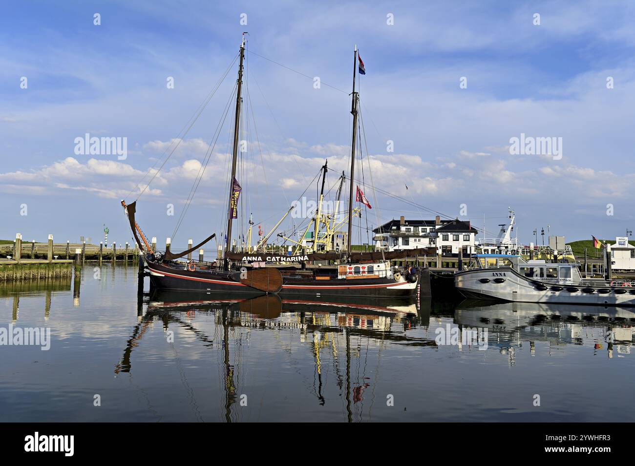Sailing ship Anna Catharina in the home harbour of the fishing fleet ...